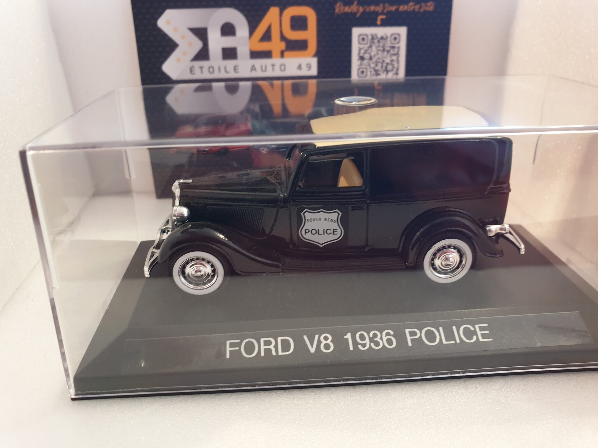 V8 1936 Police – Etoile Auto49
